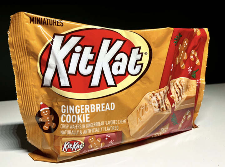 REVIEW: Gingerbread Cookie Kit Kat - Junk Banter